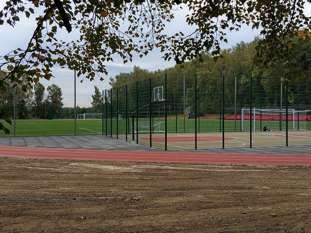 Stadyum Центральный стадион - структурное подразделение МУ Спортивная школа Гвардия, Volokolamsk, foto