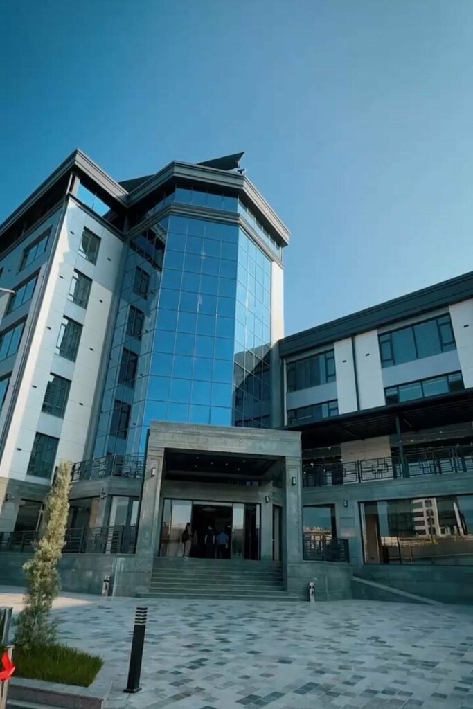 Özel okul Al-Khorazmiy International School, Taşkent, foto