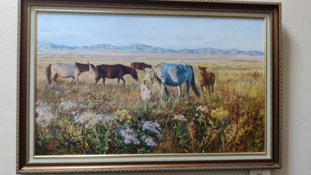 Sergi salonları, galeriler Altyn gasyr, Karağandı, foto