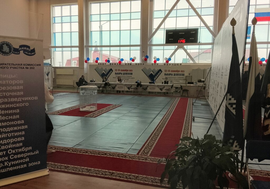 Kültür merkezleri Bicycle parking, Yamal‑Nenets Özerk Bölgesi, foto