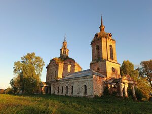 Церковь Троицы Живоначальной (Школьная улица No:13А, село Елово), ortodoks kiliseleri  Udmurtiya'dan