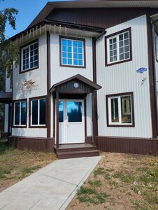 Жемчужина (ulitsa Fyodora Abramova No:38, selo Karpogory), otel  Arhangelskaya oblastından