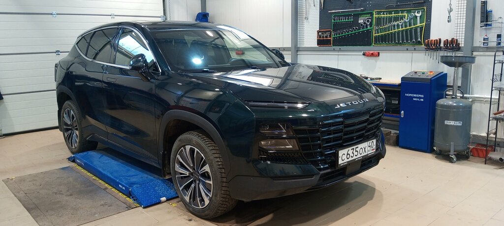 Otomobil servisi Форсаж, Suhiniçi, foto