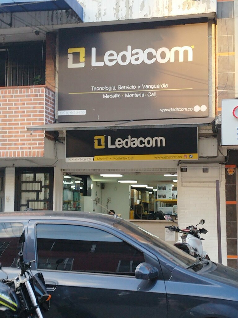 E-ticaret Ledacom, Medellin, foto