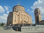 Saint Cross Church (Komitas Avenue No:64), ermeni apostolik kilisesi  Erivan'dan