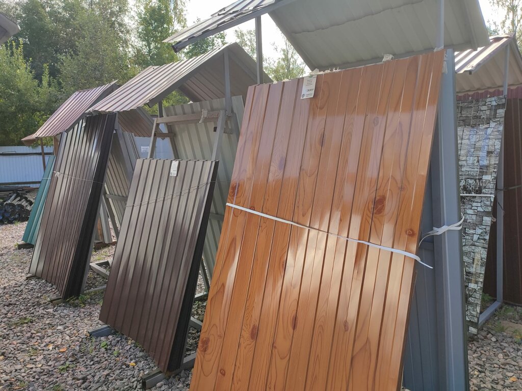 Çatı ve çatı materyalleri Все для кровли и забора, Kalujskaya oblastı, foto