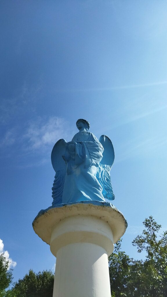 Park, sokak heykeli Архангел Михаил, Minsk, foto