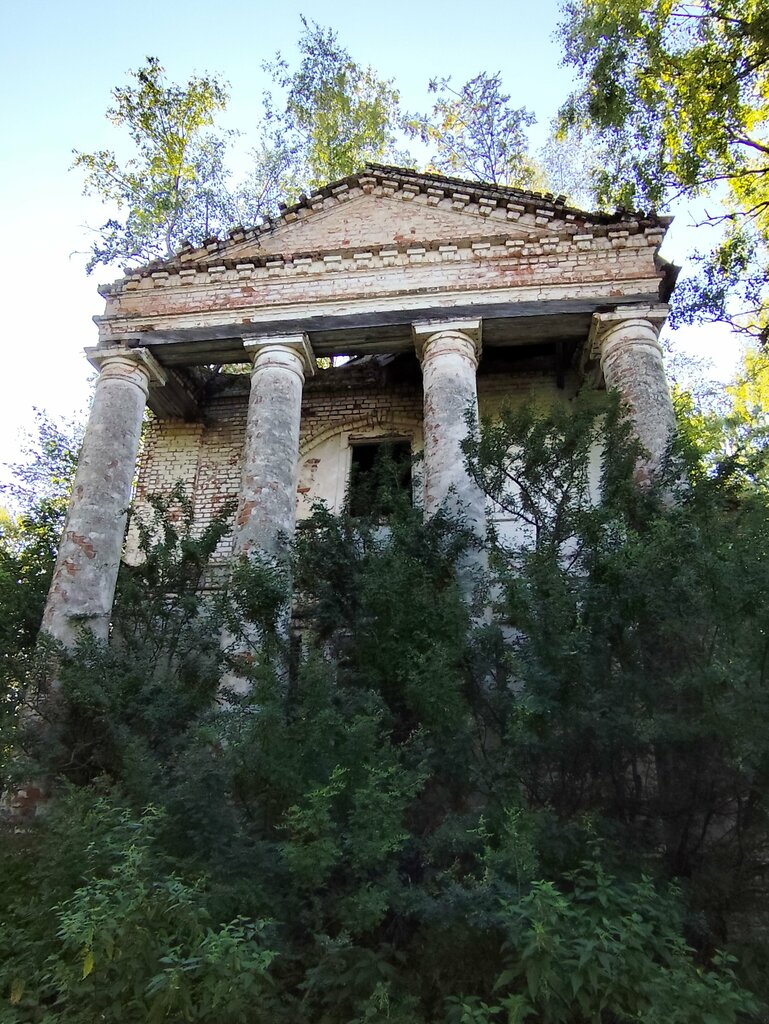 Ortodoks kiliseleri Tserkov Rozhdestva Presvyatoy Bogoroditsy V Lavrentyevskom, Kostromskaya oblastı, foto