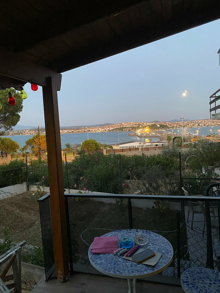 Konut blokları Lale Adası, Ayvalık, foto