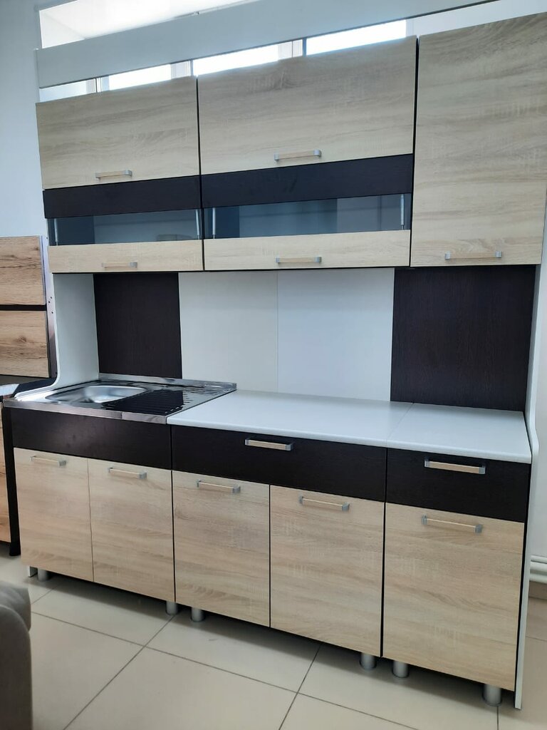 Mobilya mağazaları 12 Stulev, Kusa, foto