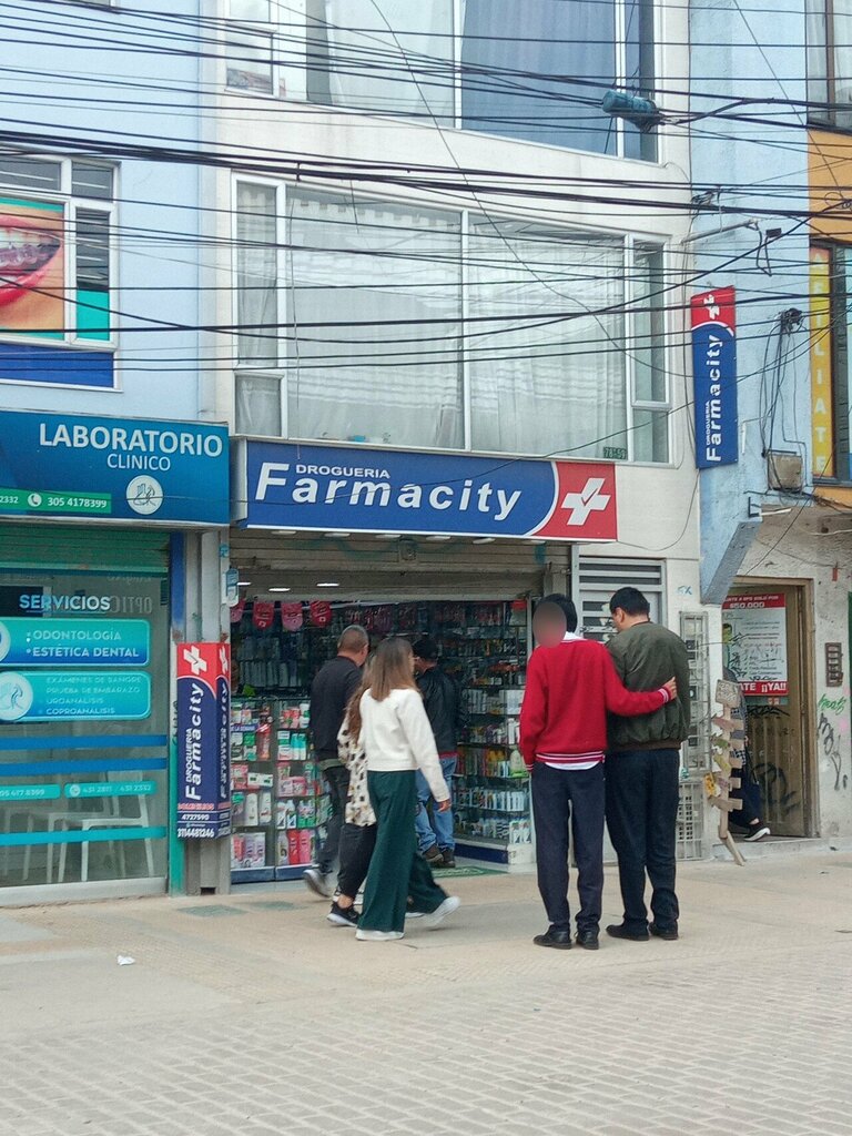 Eczaneler Droguería Farmacity, Bogota, foto
