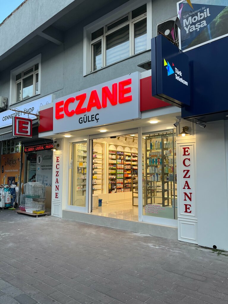 Eczaneler Güleç Eczanesi, İstanbul, foto