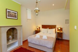 Quinta Das Murtas B&b (Rua Eduardo Van-Zeller No:4), otel  Sintra'dan
