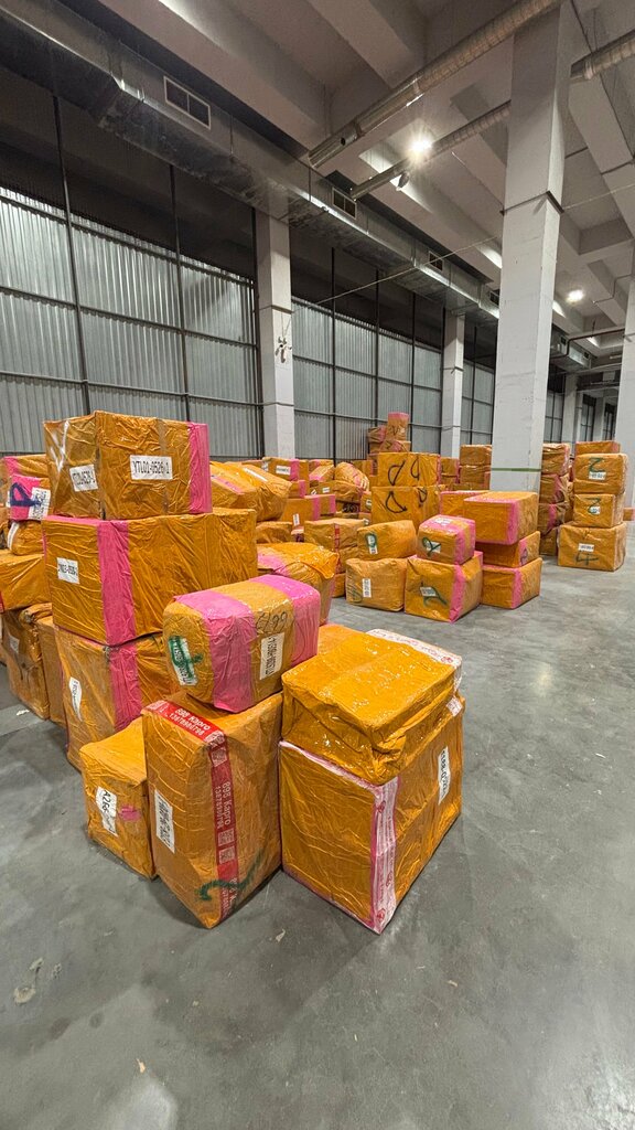 Toptancılar AdamChina Delivery of goods from China. 1688, Alibaba, Taobao, Poizon, Krasnoyarski krayı, foto