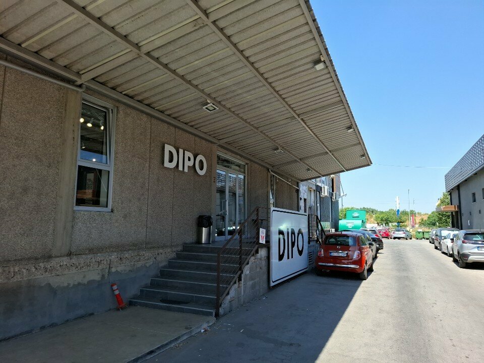 Mobilya fabrikaları Dipo doo, Belgrad, foto