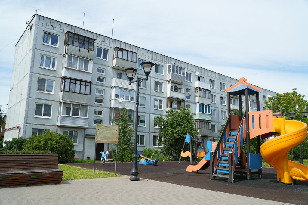 Oyun alanı Playground, Lomonosov, foto