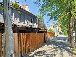 Mouse House (Gorky Street No:59, Bishkek), sinemalar  Bişkek'ten