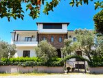 Beyaz Konak Güre (Balıkesir, Edremit, Güre Mah., Feyzi Bey Cad., 18), otel  Edremit'ten