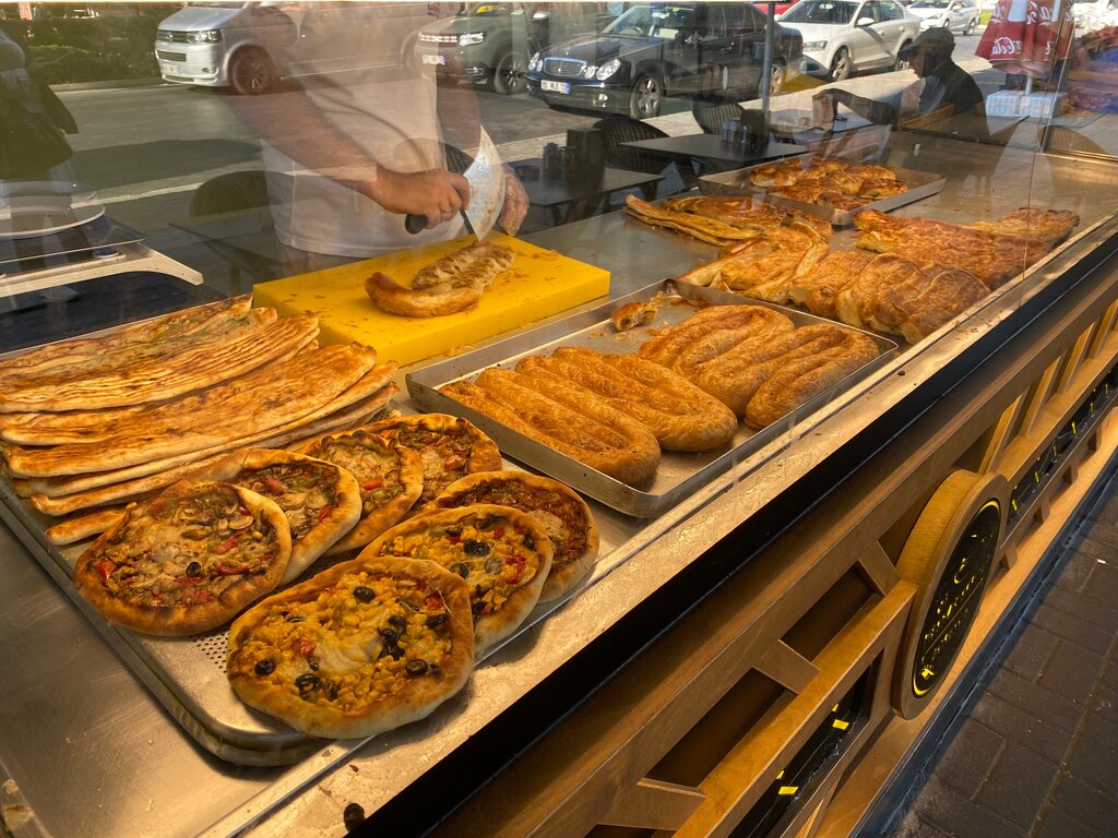 Ekmek fırını Sarıyer Börekçisi, Alanya, foto