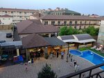 Guest House Sansara (Севастопольская улица No:59, посёлок городского типа Заозёрное), otel  Kırım Cumhuriyeti'nden