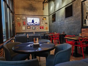 Beer&fire Grill (Avgustovskaya ulitsa No:14), restoran  Aprelevka'dan