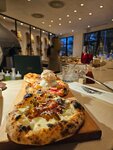 Crust Pizzabar (Kneza Danila Street No:4V), pizzacılar  Belgrad'dan