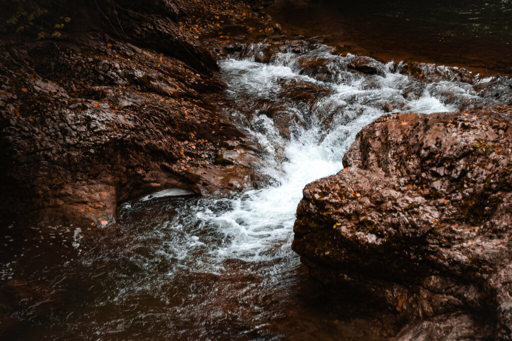 Doğa koruma alanı памятник природы Гуамское ущелье, Krasnodarski krayı, foto