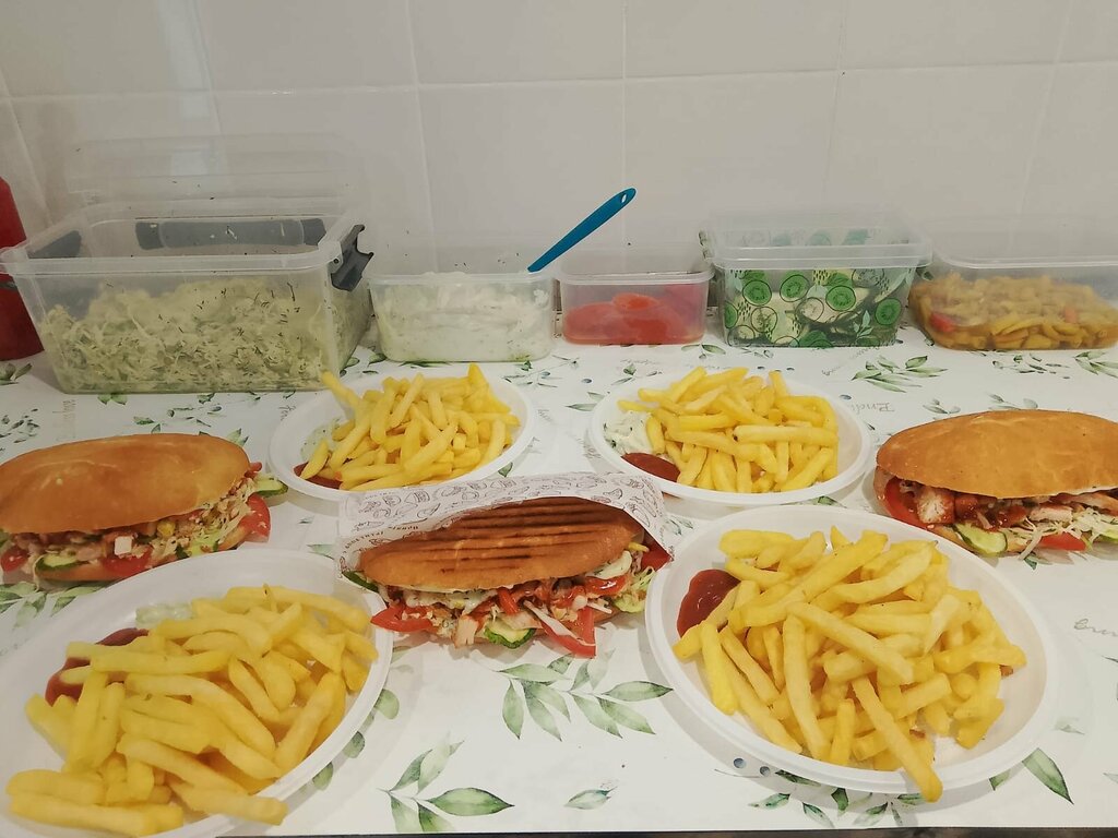 Fast food Sultan, Torzgok, foto