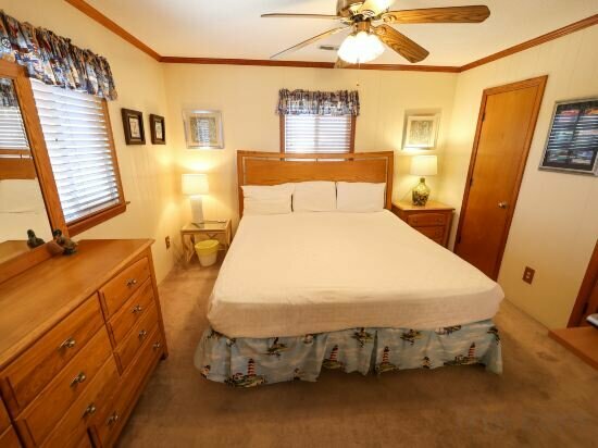 Otel Saltwater Pool and Hot Tub Oasis - Beautiful Escape, Kill Devil Hills, foto