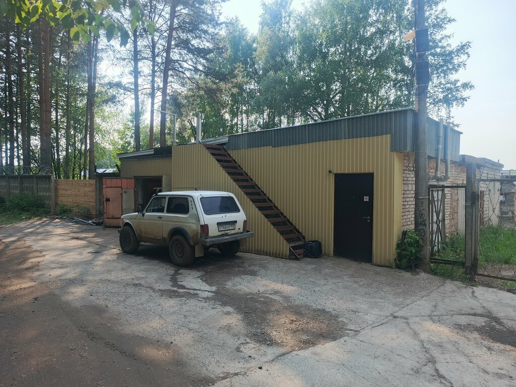 Otomobil servisi Автоботы, Çaykovski, foto