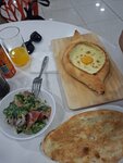 Gruzin Aka (Babur Street No:6), kafe  Taşkent'ten