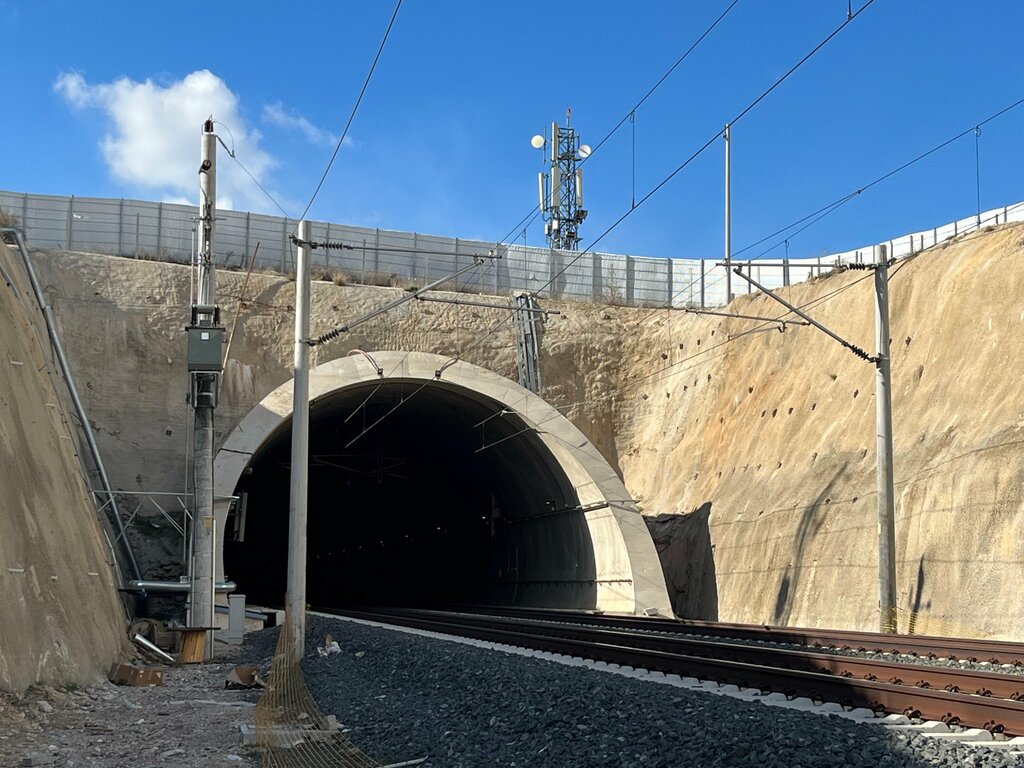 Demiryolu inşaatı ve tamiri Trems - Sorp & Turkuaz Elektromekanik Raylı Sistemler, İstanbul, foto