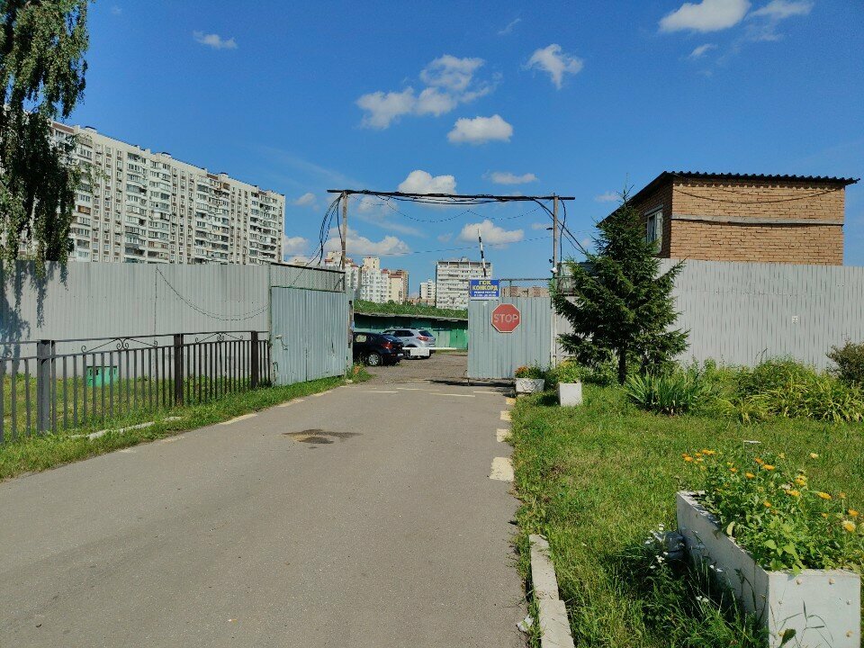 Garajlar Garazhno-stroitelny kompleks Konkord, Reutov, foto