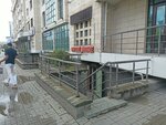 Dveri Home (Qabanbaı Batyr dańǵyly No:13), kapılar  Astana'dan