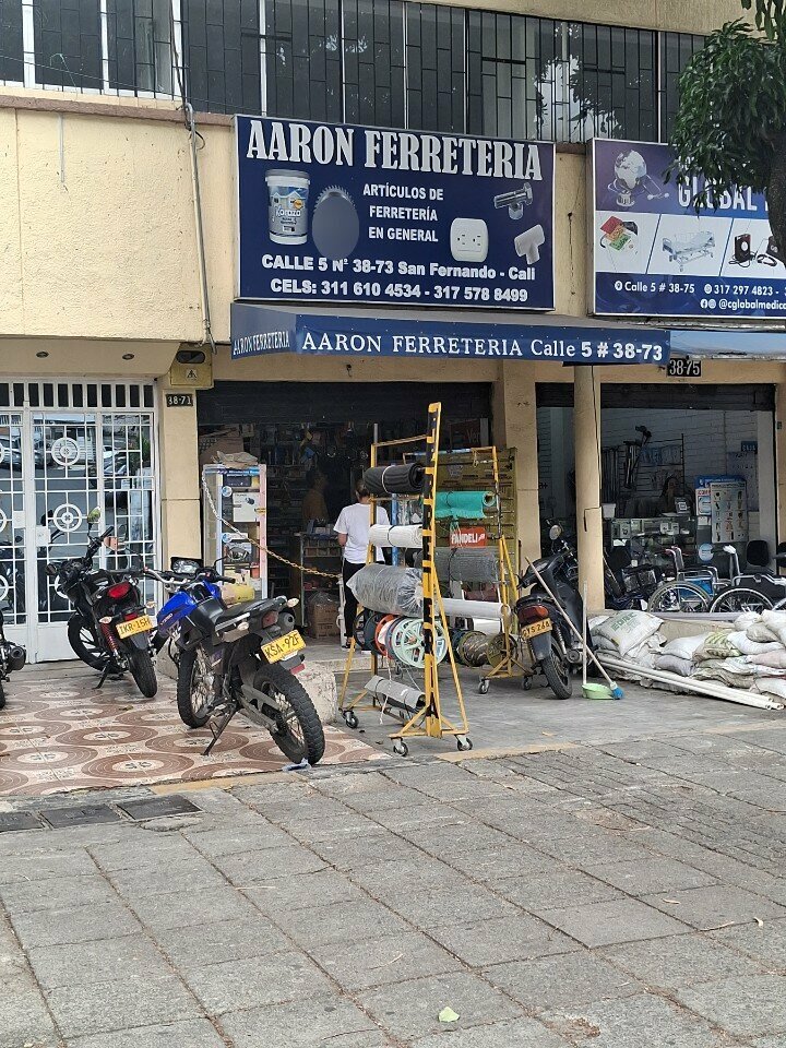 Yapı mağazası Aaron, Cali, foto