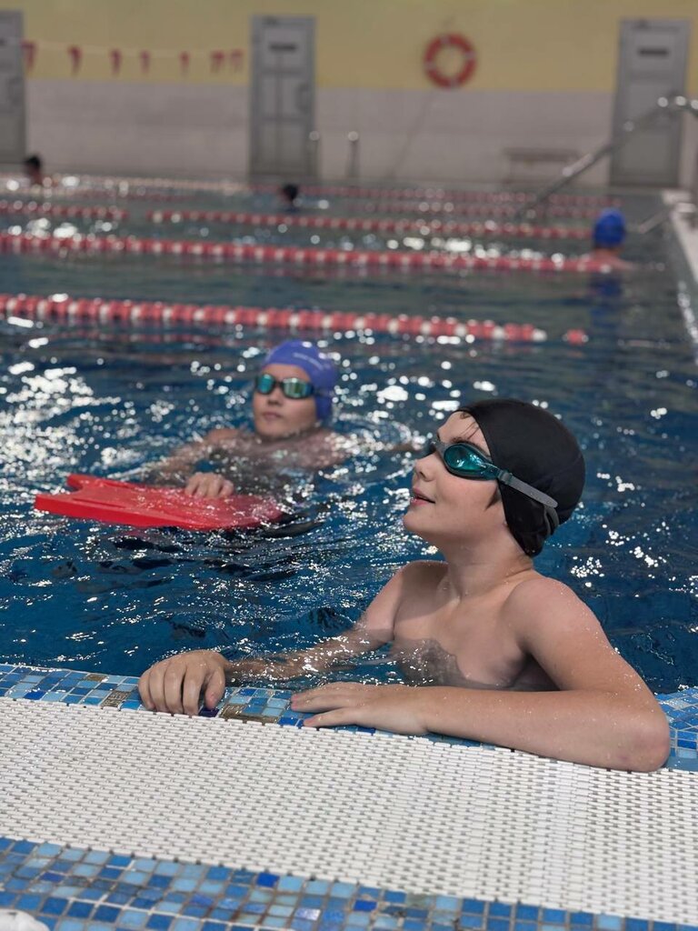 Yüzme okulu Школа плавания Евгения Устинова, Moskova, foto