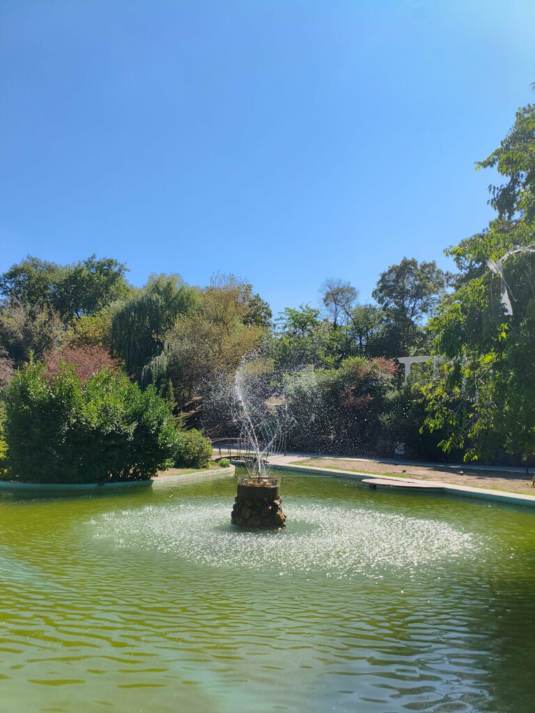 Çeşme Fountain, Simferopol (Akmescit), foto