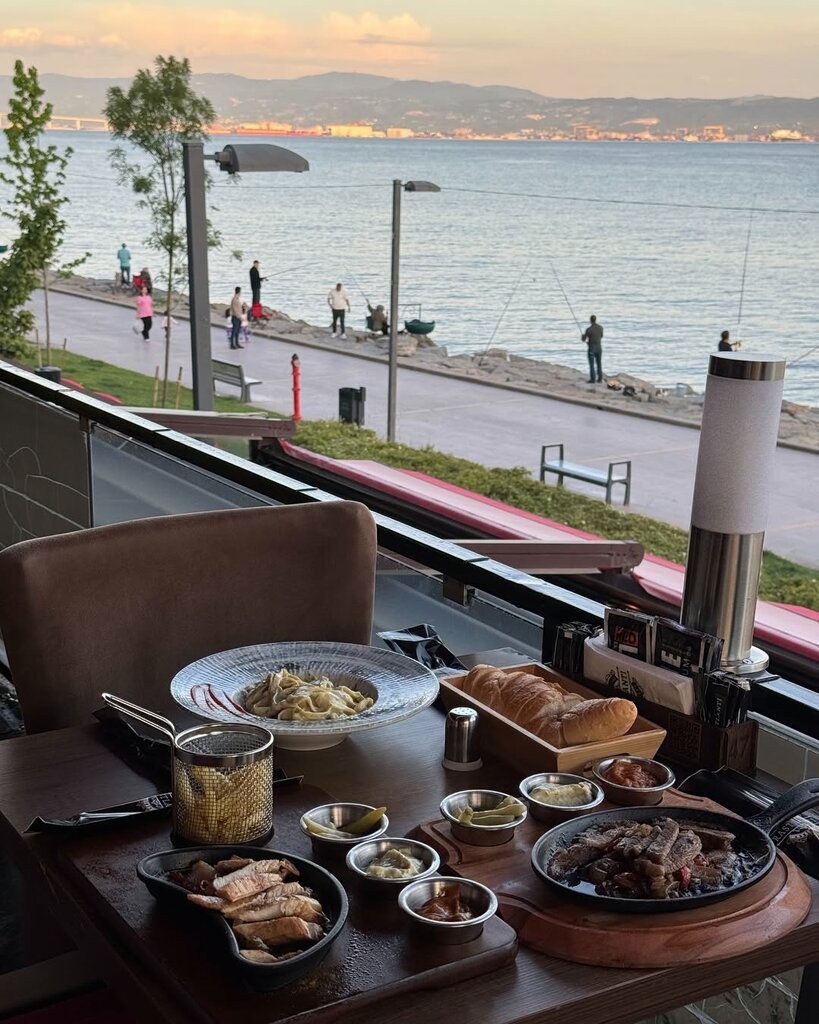 Kafe Rastlantı Cafe, Gebze, foto