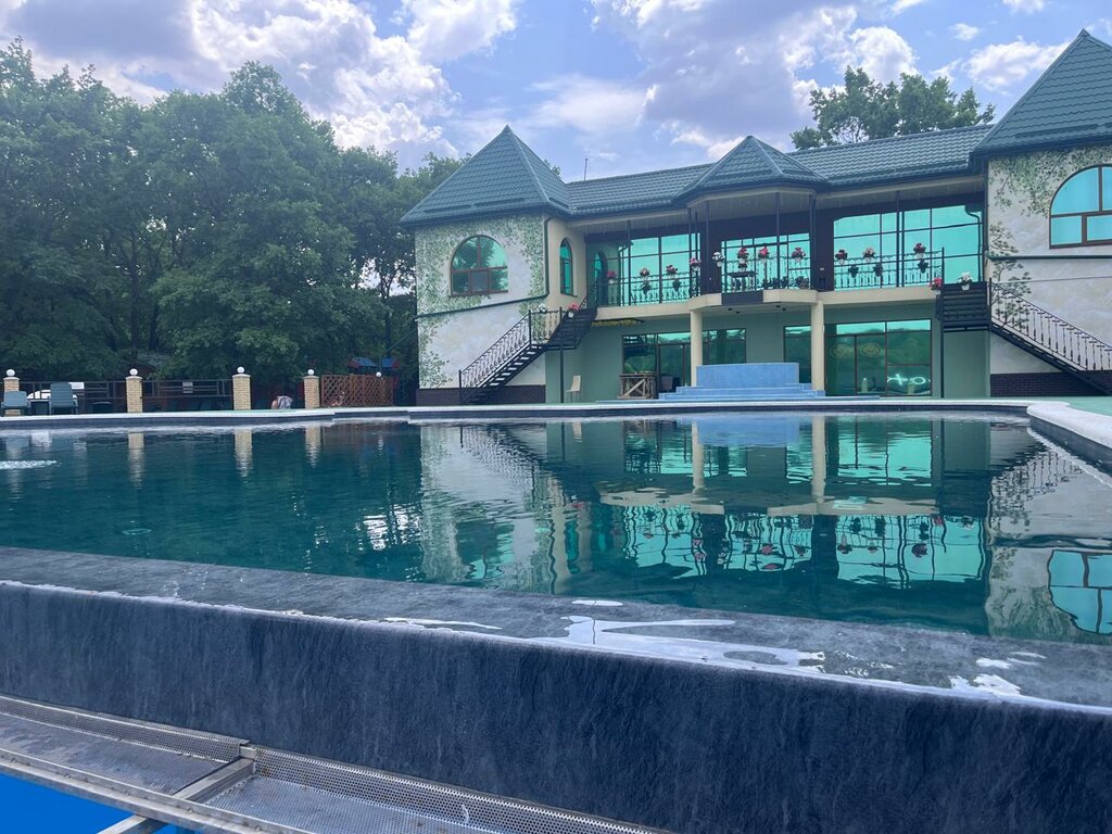 Havuz ve su parkı inşaatı ve ekipmanları Мир бассейнов Горячий Ключ, Goriaçi Kliuç, foto