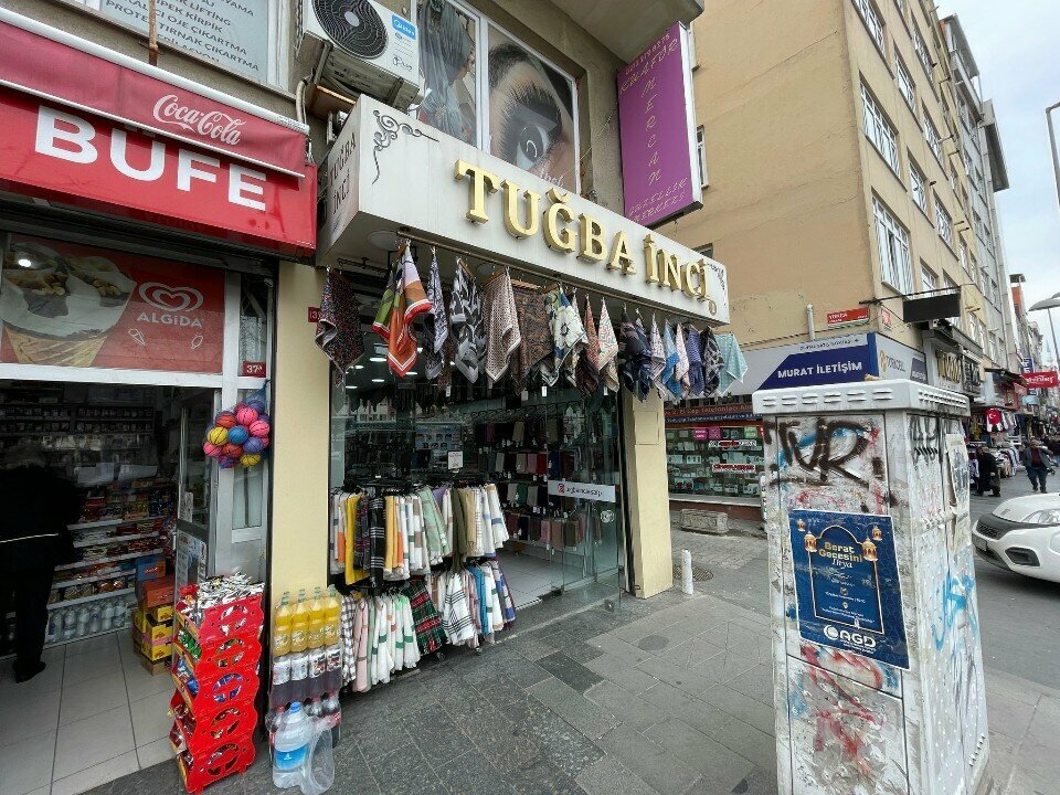 Giyim mağazası Tuğba İnci Eşarp, İstanbul, foto
