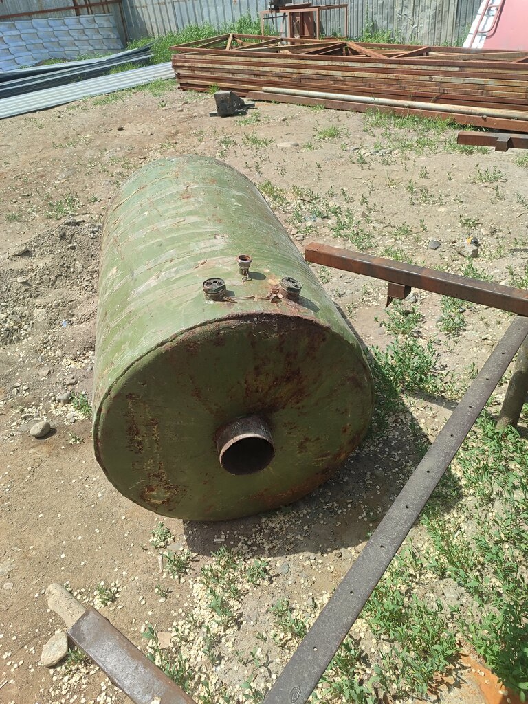 Yapı malzemeleri pazarı Старый толчок, Bişkek, foto