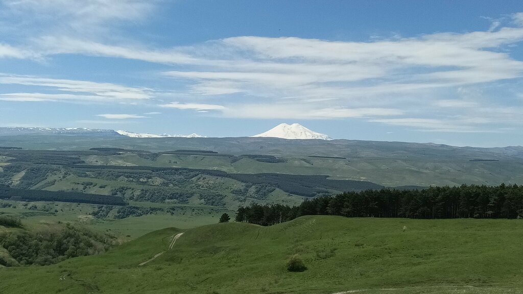 Dağ zirvesi Гора Шульгач, Stavropolski krayı, foto