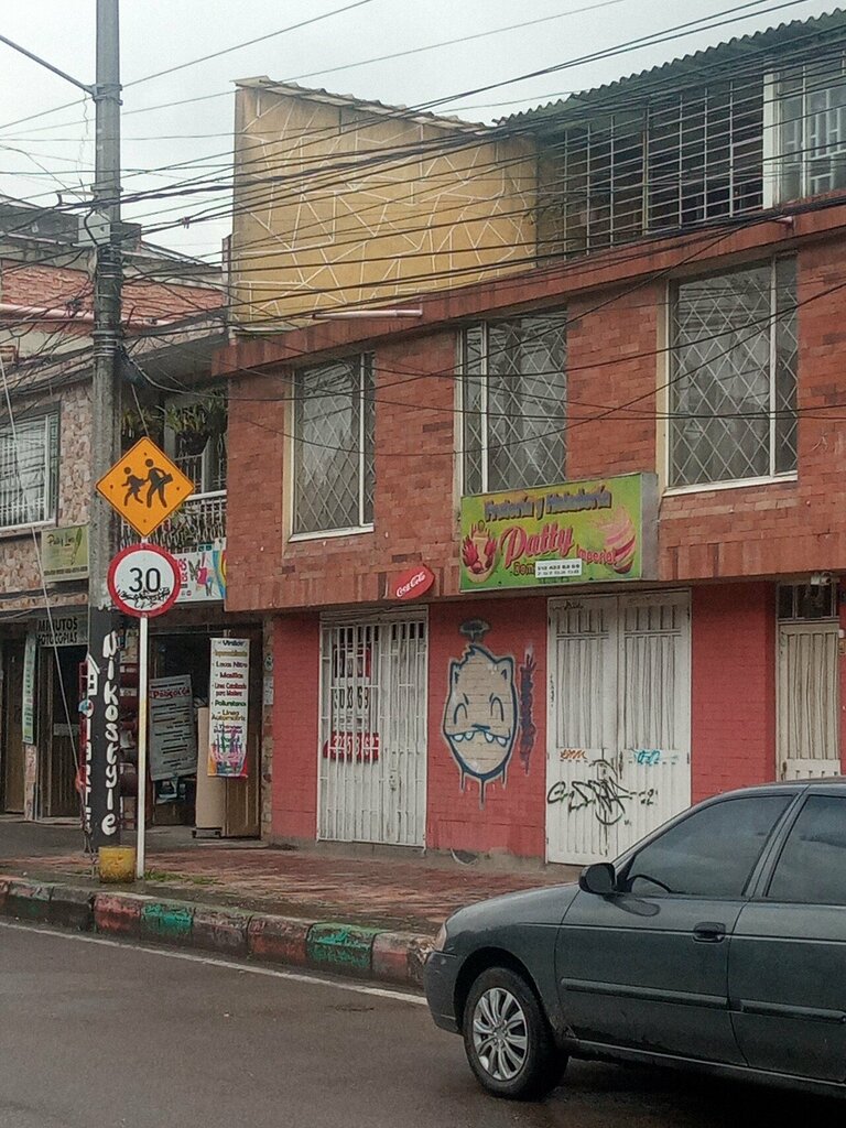 Kafe Frutería y Heladería Patty Imperial, Bogota, foto