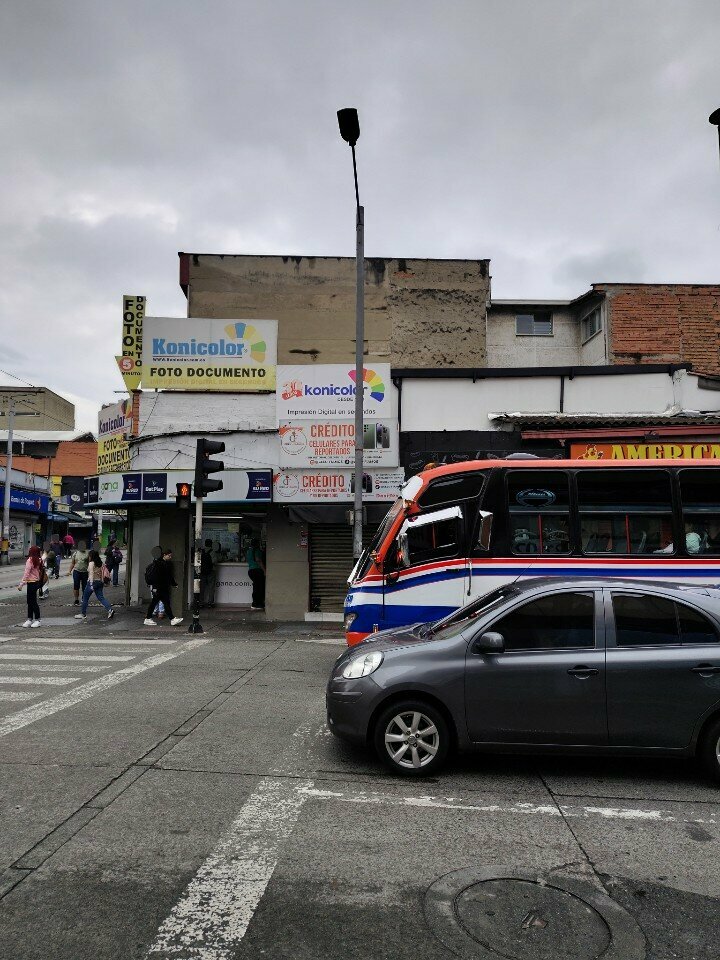 Cep telefonu ve aksesuarları satış mağazaları Celufiamos, Medellin, foto