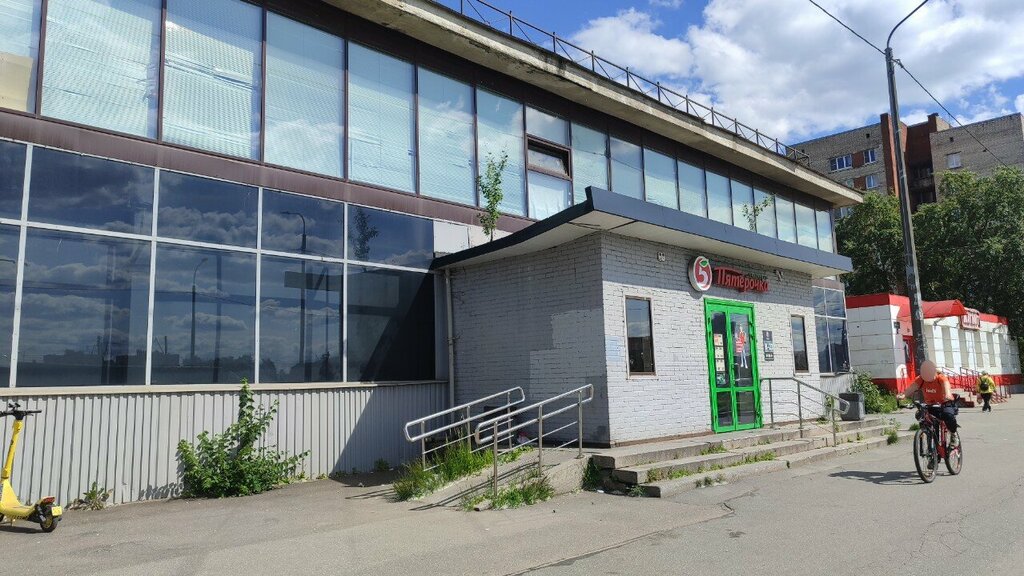 ATM'ler Т-Банк, Saint‑Petersburg, foto