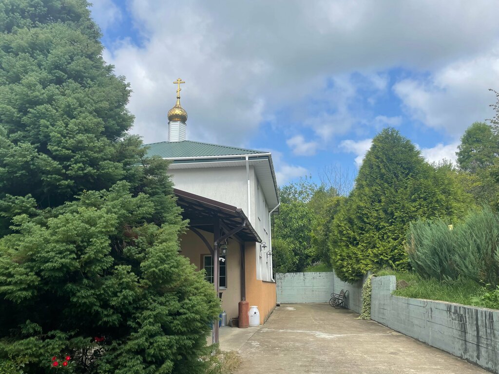 Ortodoks kiliseleri Храм святой Троицы, Soçi, foto