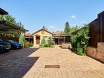 Гостевой дом Комнаты с удобствами (ulitsa Umara Aliyeva No:40), otel  Kislovodsk'tan