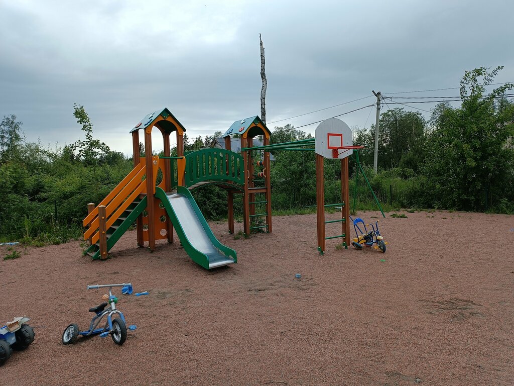 Oyun alanı Playground, Saint‑Petersburg ve Leningradskaya oblastı, foto