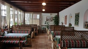 Khoja-Sala (улица Челеби No:5, село Ходжа Сала), kafe  Kırım Cumhuriyeti'nden
