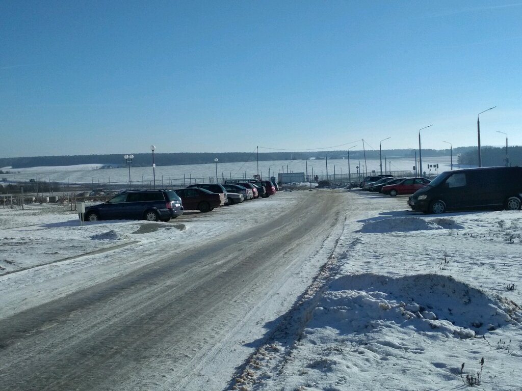 Otoparklar Parking lot, Grodno, foto